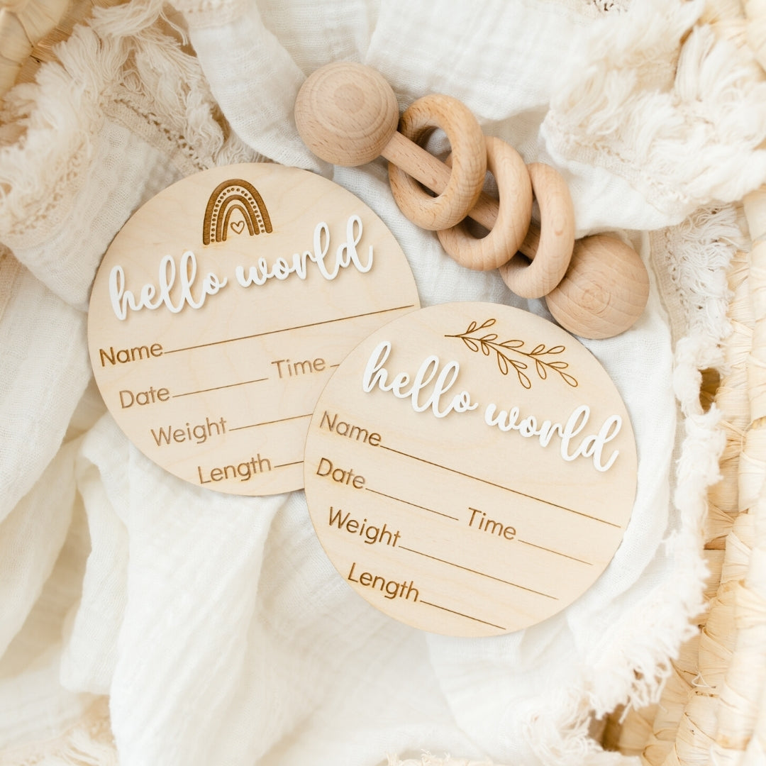 Hello World Newborn Announcement Sign | Photo Prop – Lavender Blossom
